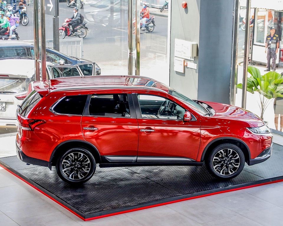 Mitsubishi Outlander 2020 chính thức ra mắt | Hotline xem xe 0941141969