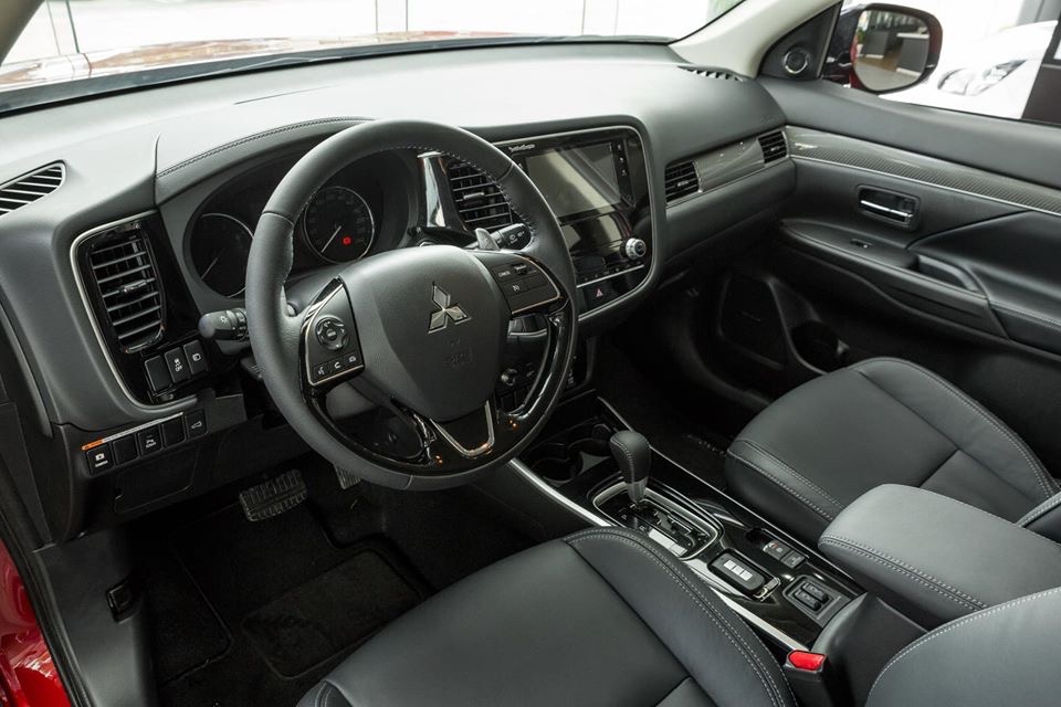 Mitsubishi Outlander 2020 chính thức ra mắt | Hotline xem xe 0941141969